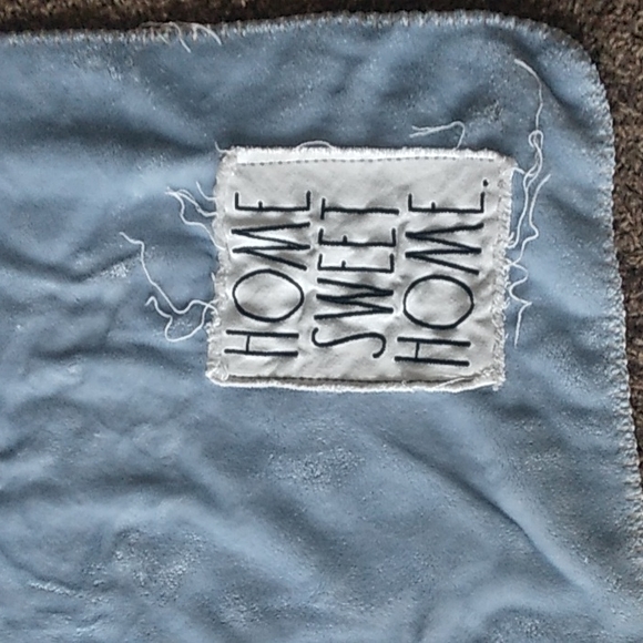Rae Dunn | Bedding | Rae Dunn Home Sweet Home Blanket | Poshmark